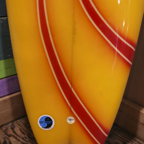 Larry Bertlemann model T&C twin-fin (1981) – Surfboard Hoard